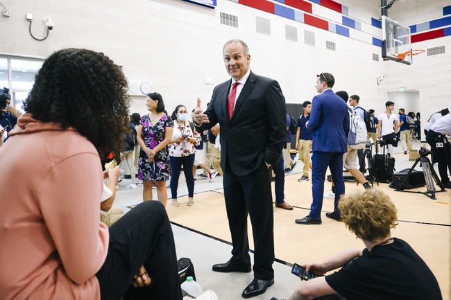 Jara requests contract extension, raise from Clark County School Board ...
