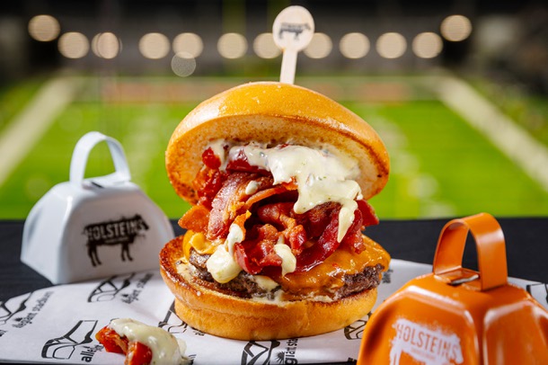 Photograph: Gold Standard Burger at Holsteins - Las Vegas Weekly