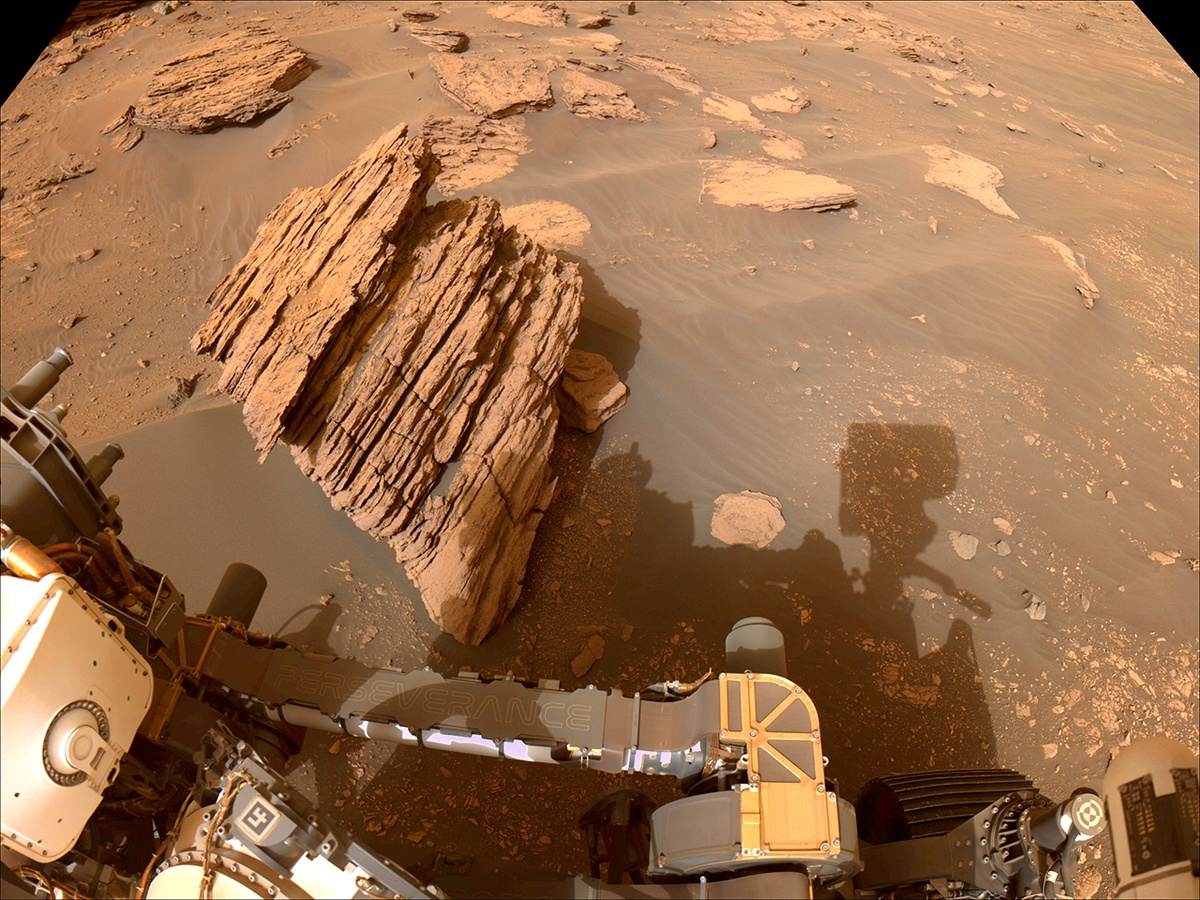 UNLV profs advance our understanding of black holes, planet formation ...