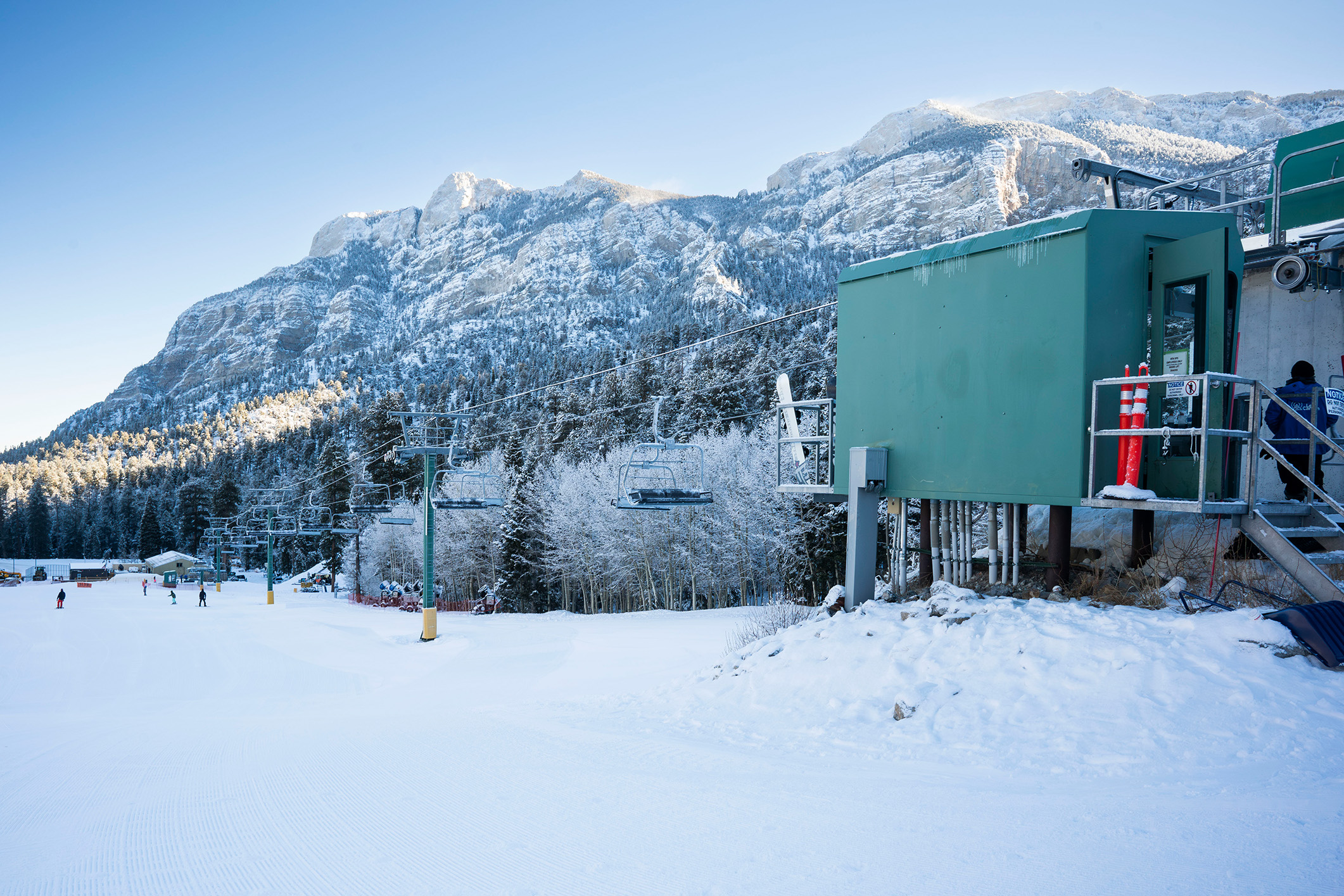 Lee Canyon adds nearly 100 new jobs, echoing Nevada’s outdoor recreation boom - Las Vegas Weekly